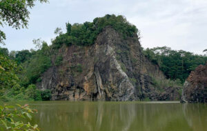 This Bukit Batok EC Development Is Situated Near the Bukit Batok Mrt ...